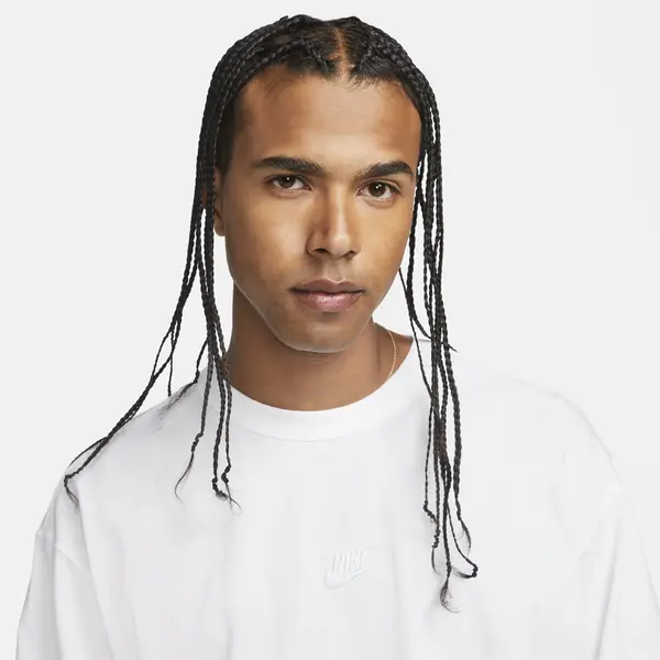 Nike Sportswear Premium Essentials Long-sleeve T-shirt - White