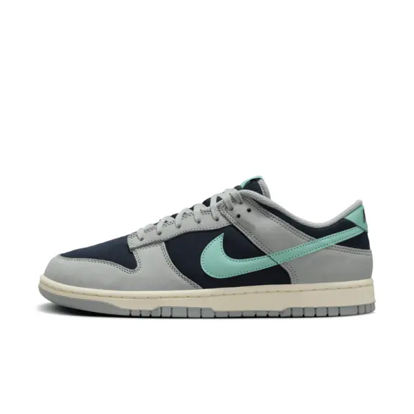 Nike Dunk Low Retro Premium Sneakers