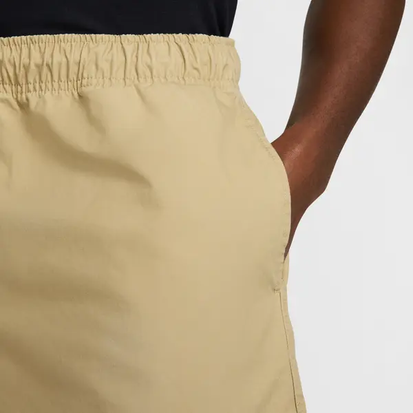 Nike Club Flow Shorts - Brown