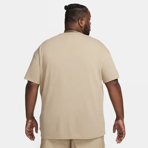 Nike Sportswear Premium Essentials T-shirt - Brown