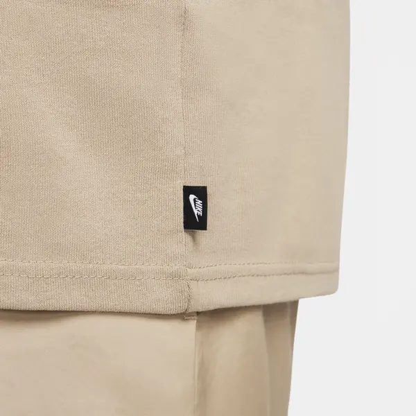 Nike Sportswear Premium Essentials T-shirt - Brown