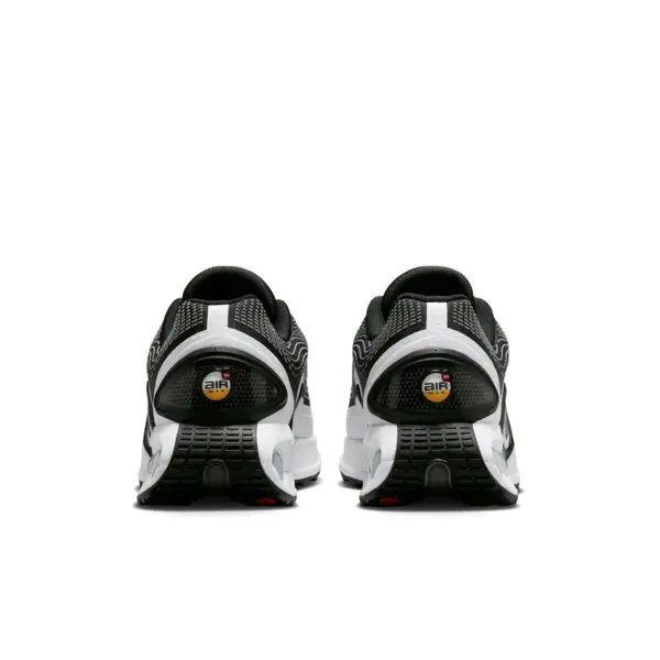 Nike Air Max Dn Sneakers - Black