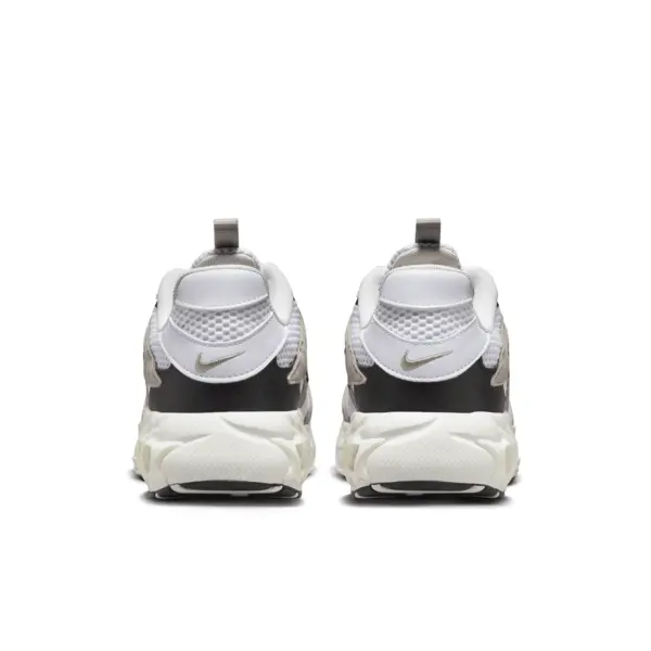 Nike Zoom Fire Sneakers - White