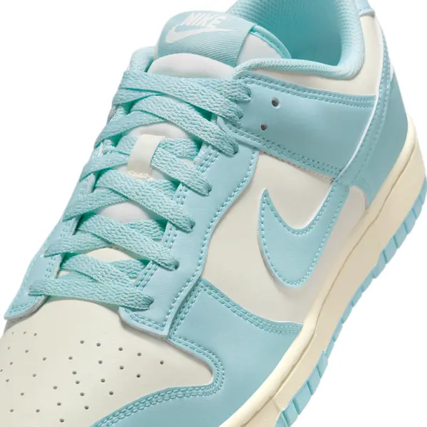 Nike Dunk Low Retro Low Top Sneakers