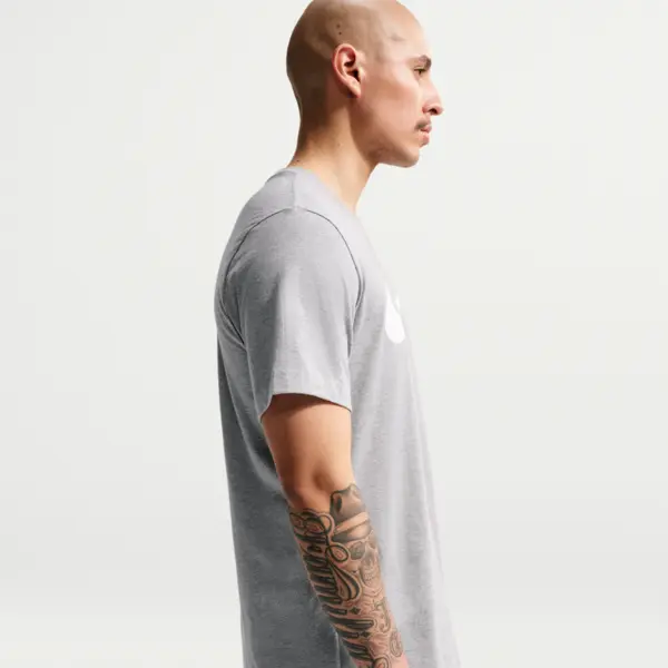 Nike Sportswear Swoosh T-shirt