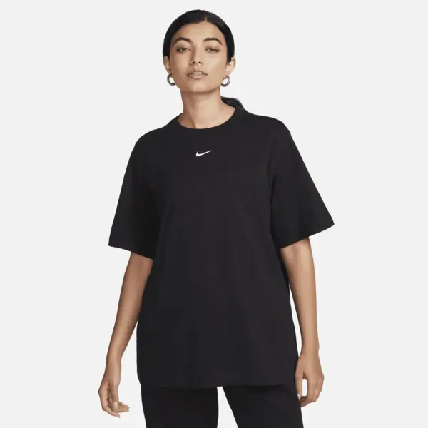 Nike Sportswear Essential T-shirt - Black