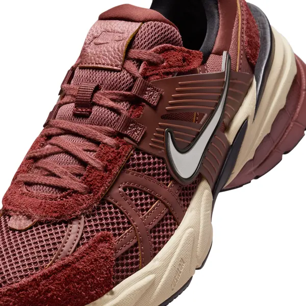Nike V2k Run Sneakers