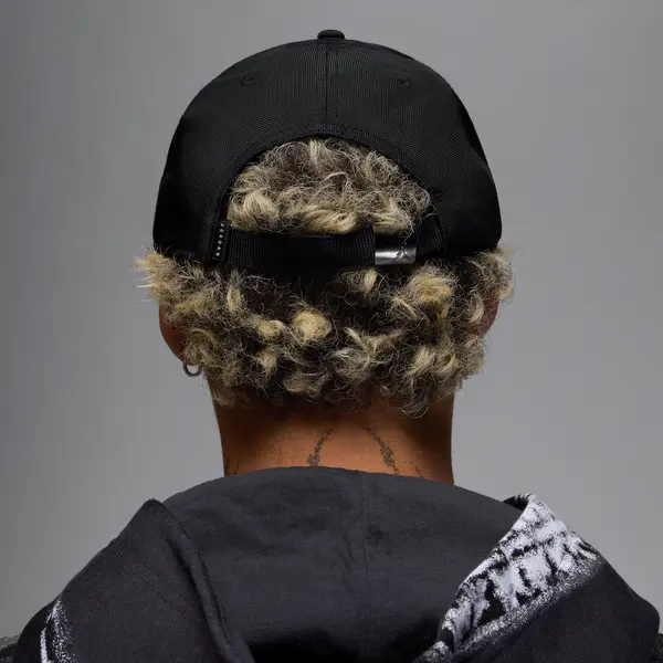 JORDAN Rise Structured Metal Jumpman Hat - Black