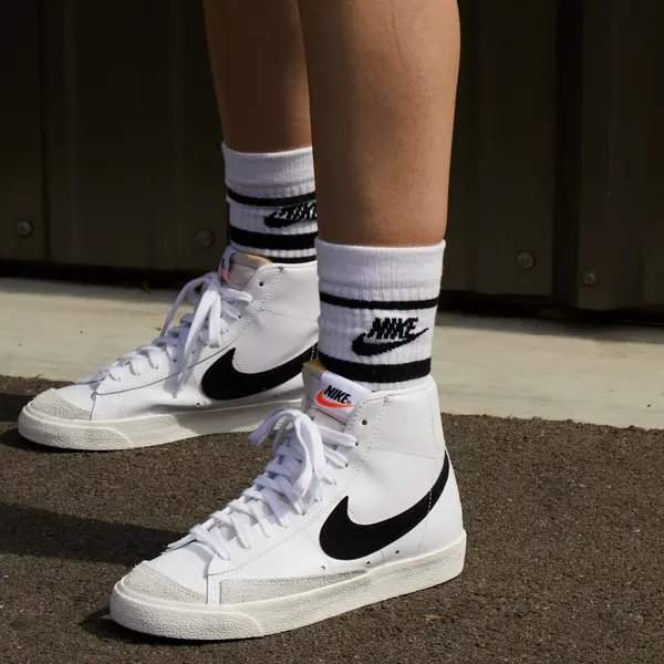 Nike Blazer Mid '77 Sneakers - White