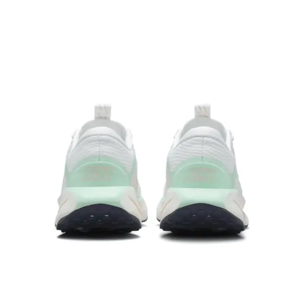 Nike Motiva Walking Shoes - White