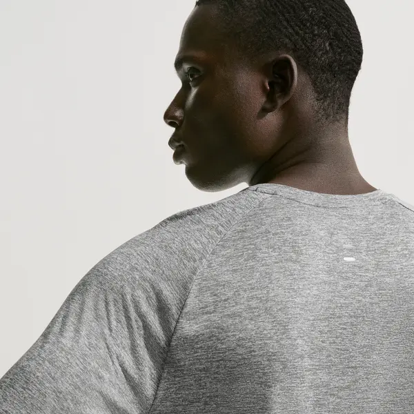 Nike Stride Dri-fit Adv Short-sleeve Running Top - Grey