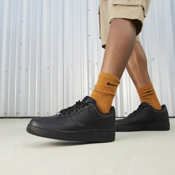 Nike Air Force 1 '07 Sneakers - Black
