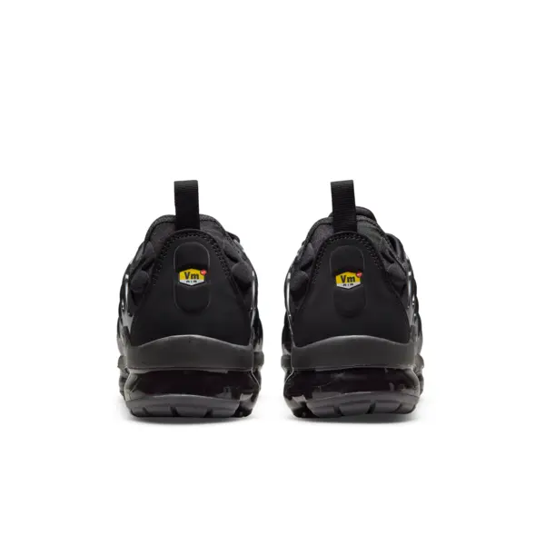 Nike Air Vapormax Plus Sneakers - Black