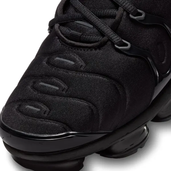 Nike Air Vapormax Plus Sneakers - Black