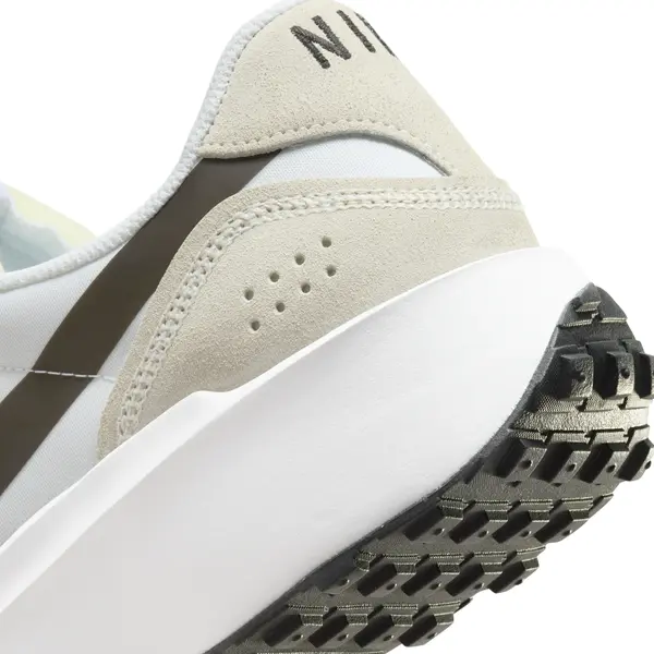 Nike Waffle Nav Sneakers
