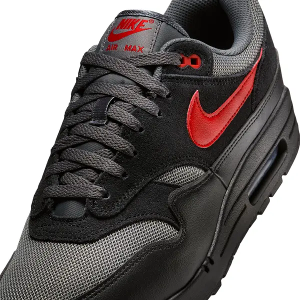 Nike Air Max 1 Essential Sneakers