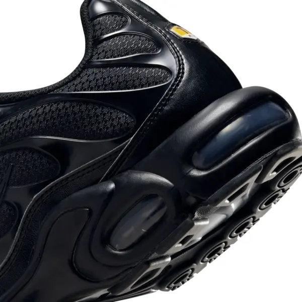Nike Max Plus Sneakers - Black