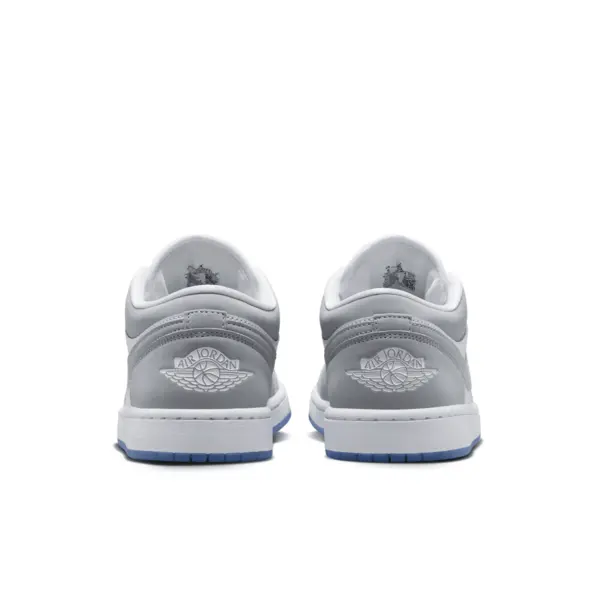 JORDAN 1 Low Sneakers - White