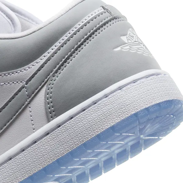 JORDAN 1 Low Sneakers - White