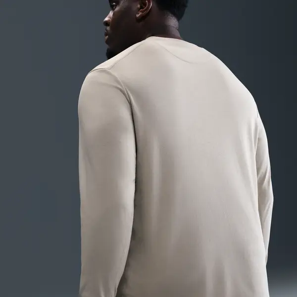 Nike Dri-fit Long-sleeve Versatile Top - Brown