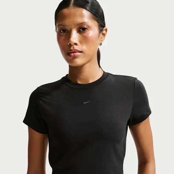 Nike Sportswear Chill Knit Cropped T-shirt - Black