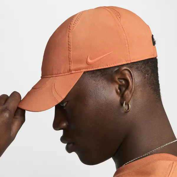 Nike Nocta S.S.C. Cap Cs - Orange | Editorialist