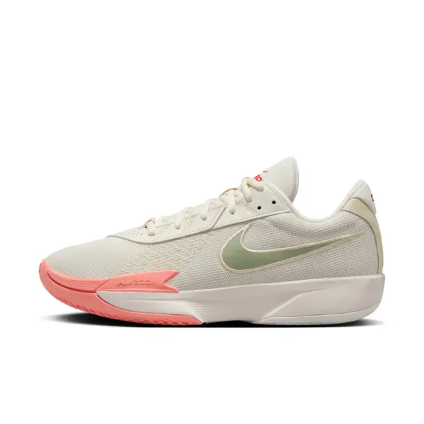 Nike G.t. Cut Academy Basketball Shoes - Green