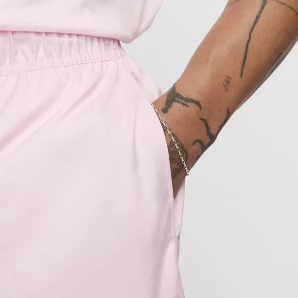 Nike Club Woven Flow Shorts - Pink