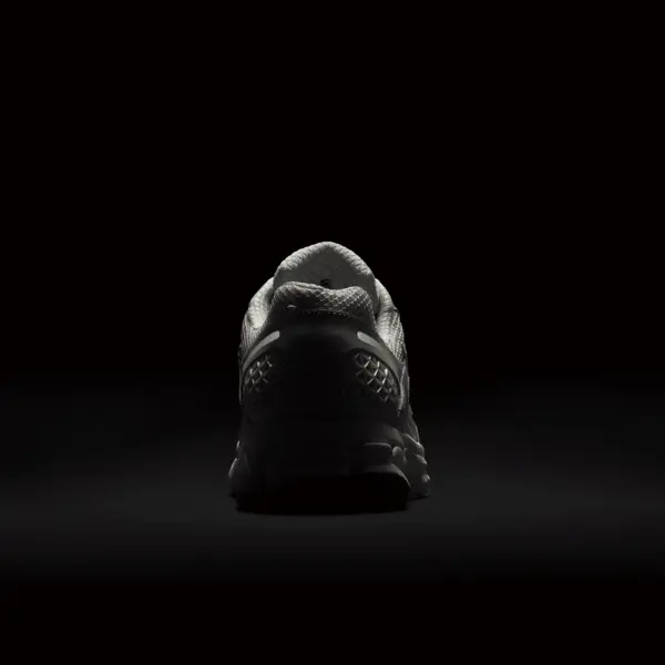 Nike Zoom Vomero Sneakers - Grey