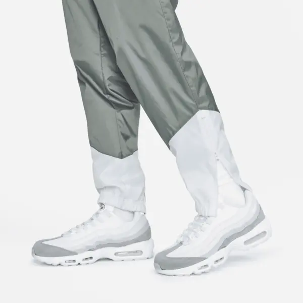 Nike Windrunner Woven Lined Pants