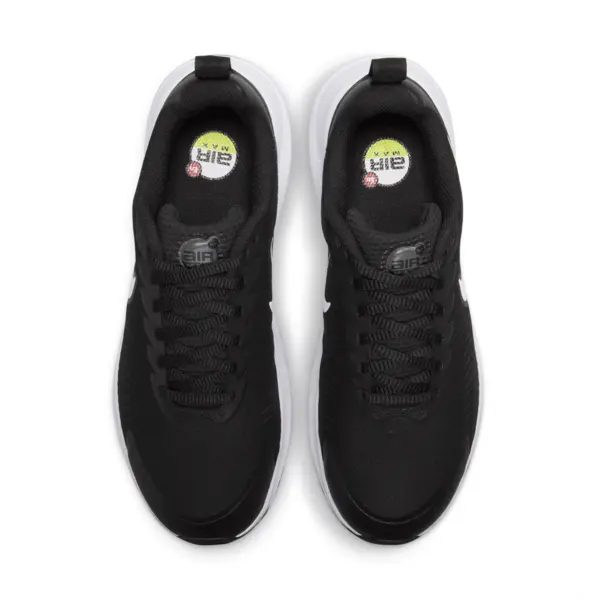 Nike Air Max Nuaxis Sneakers