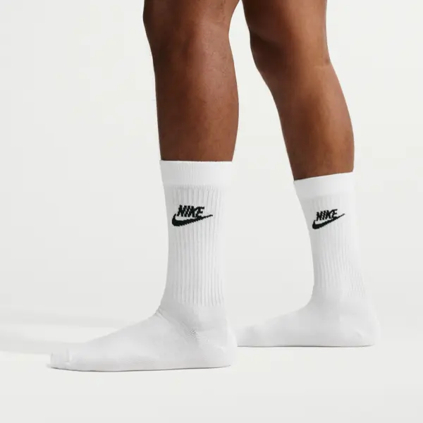 Nike Everyday Essential Crew Socks