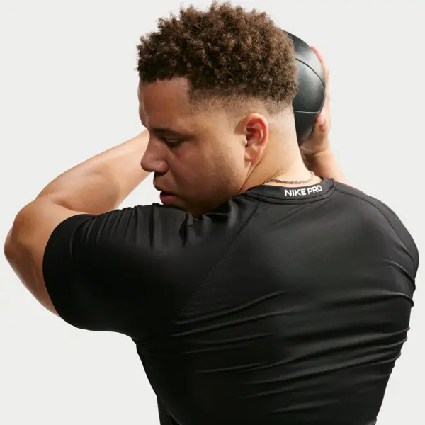 Nike Pro Dri-fit Tight Short-sleeve Fitness Top - Black