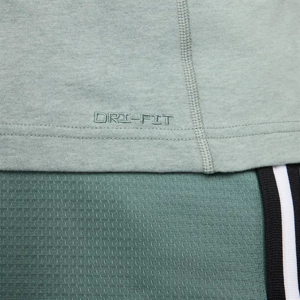 Nike Primary Dri-fit Short-sleeve Versatile Top