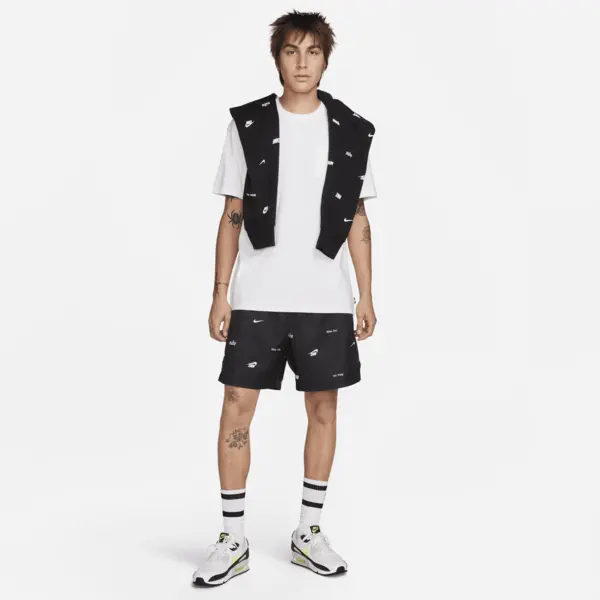 Nike Sportswear Premium Essentials Pocket T-shirt - White