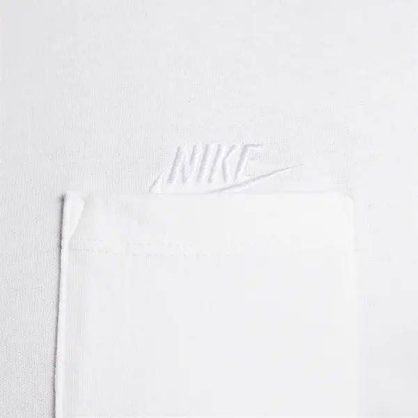 Nike Sportswear Premium Essentials Pocket T-shirt - White