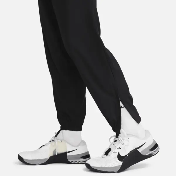Nike Form Dri-fit Tapered Versatile Pants - Black