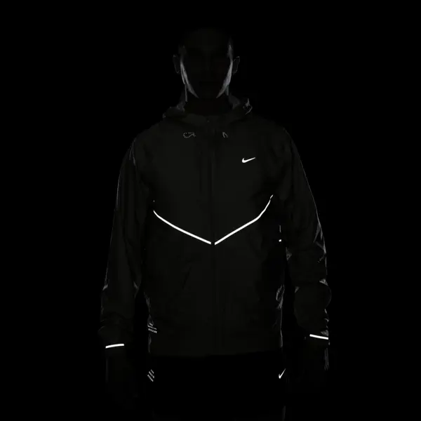 Nike Running Division Storm-Fit Adv Running Jacket - Green