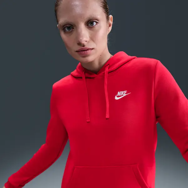 Nike Sportswear Club Fleece Pullover Hoodie - Red