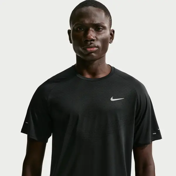 Nike Stride Dri-fit Adv Short-sleeve Running Top - Black