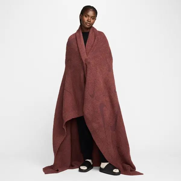 Nike Phoenix Cozy Bouclã© Oversized Knit Blanket - Brown