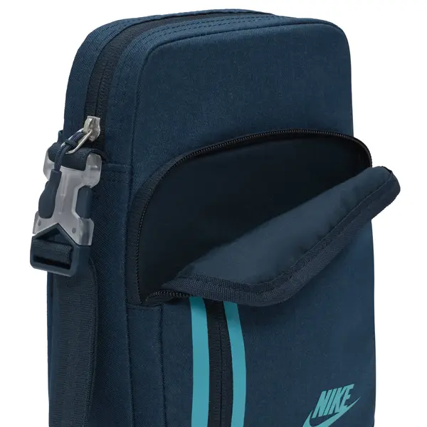 Nike Elemental Premium Crossbody Bag