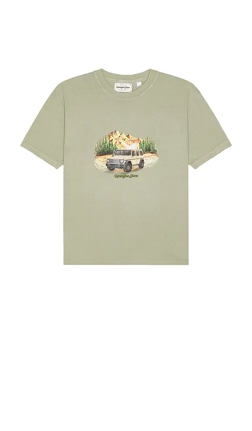 REMINGTON STONE Wagon Tee In Green - Sandstone