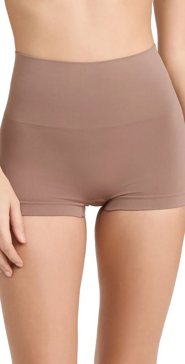 Spanx Shape Extraordinary Boyshort - Cafe Au Lait