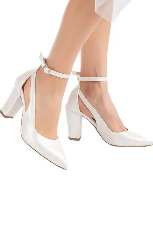 FOREVER & ALWAYS SHOES Colette Pointed Toe Block Heels - Ivory