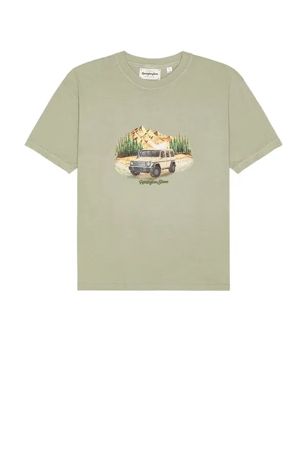 REMINGTON STONE Wagon Tee In Green - Sandstone