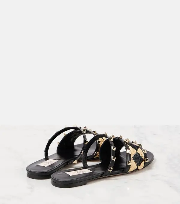 Valentino Garavani Rockstud Leather Sandals - Black