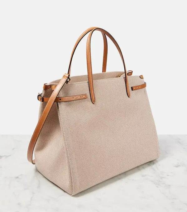 Valentino Garavani Vlogo Large Shoulder Bag - Beige