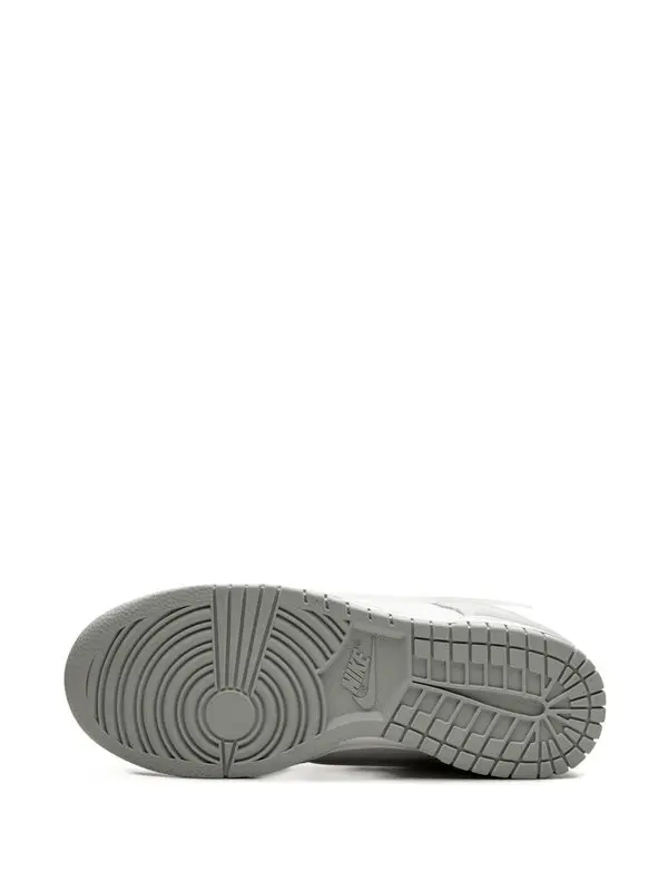 Nike Dunk Low Twist Sneakers - Silver