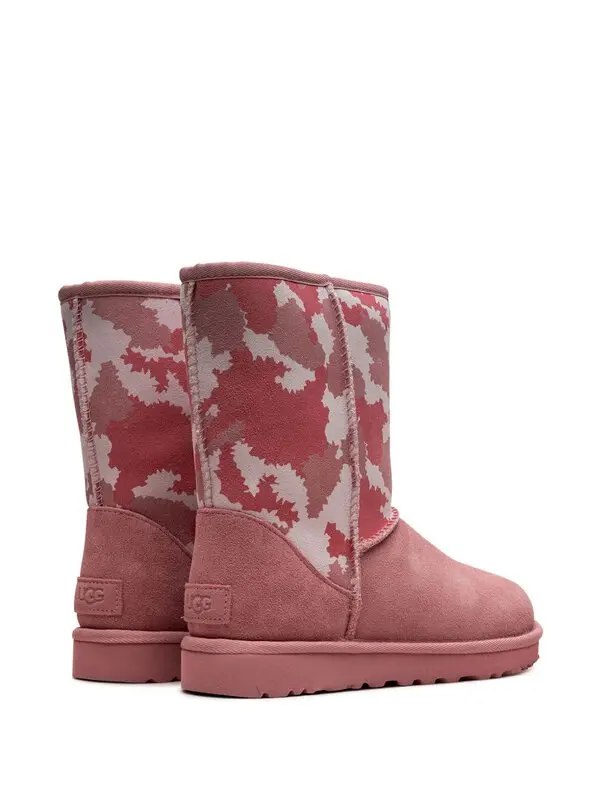 UGG Classic Boots - Pink